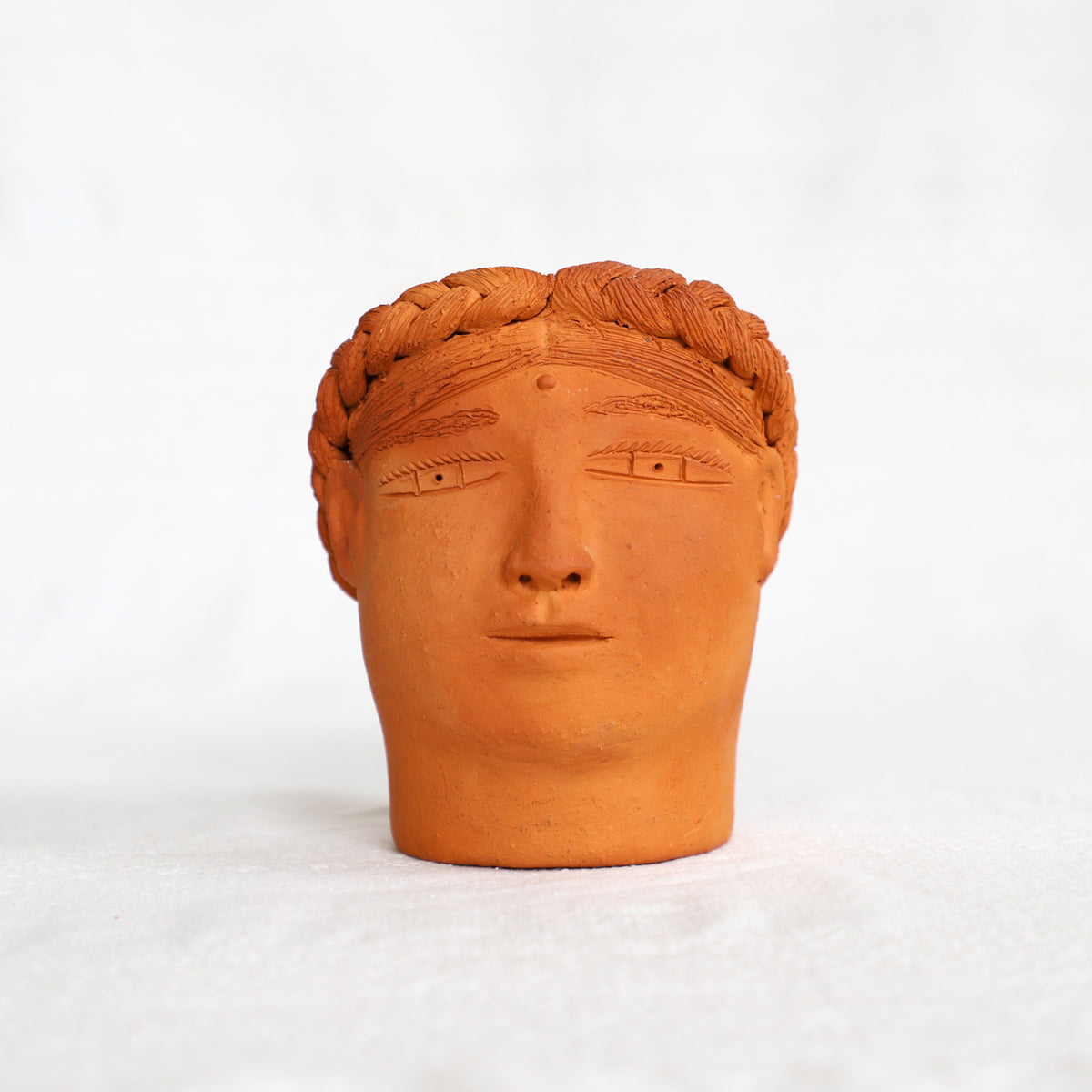 Teresita Planter | Manos Que Ven – Tierra y Mano